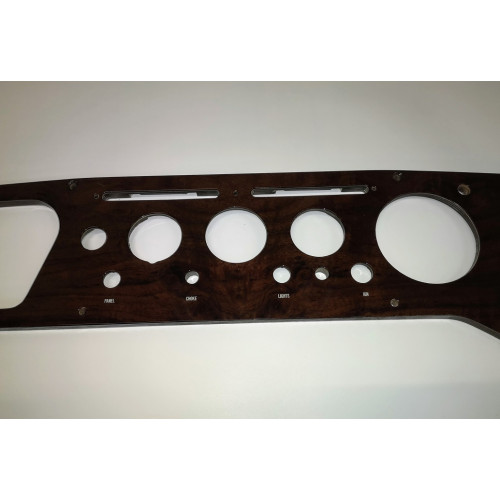 Burr Walnut Veneer Dashboard (RHD)